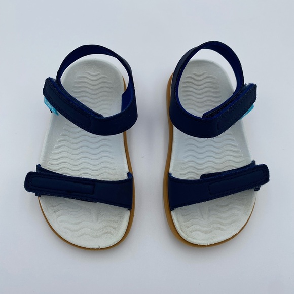 Native | Shoes | Classic Style Native Sandals Style In Charley Navy ...